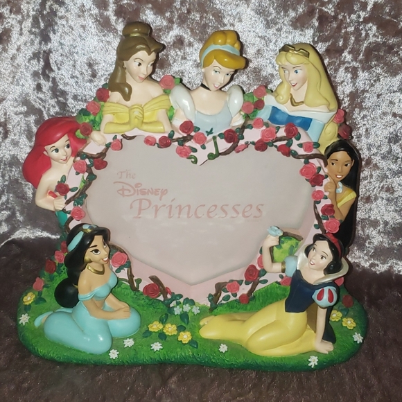 Disney | Accents | Vintage Disney Parks Princess 3d Picture Frame ...